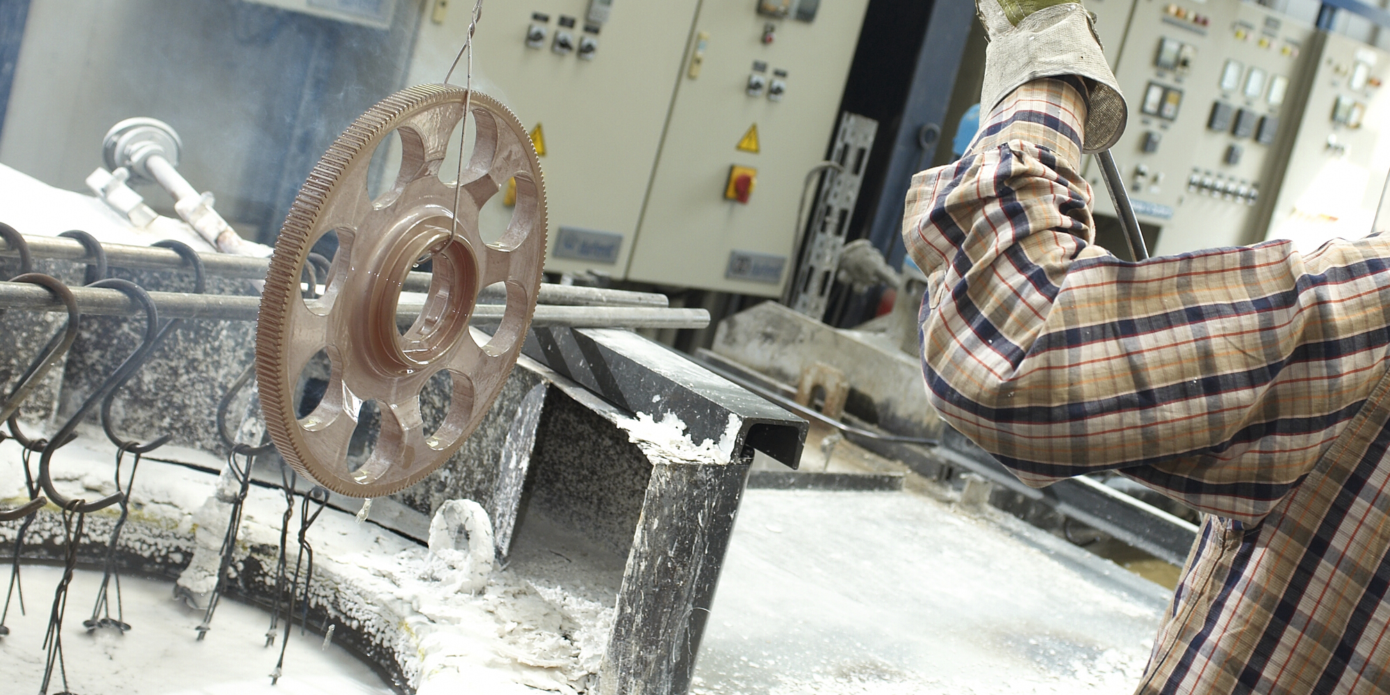 Stelle Anlagenführer Abteilung Salzbad/Tenifer | Donau-Härterei